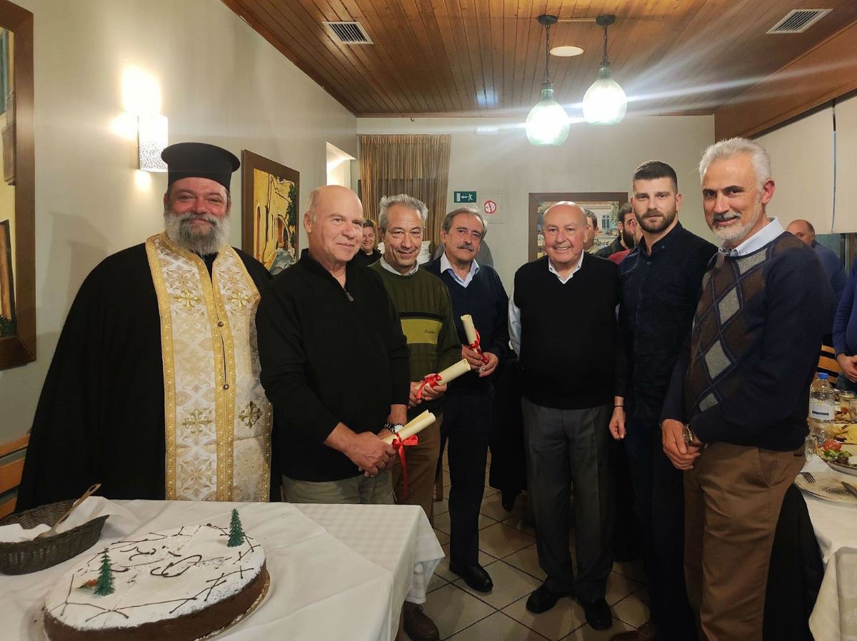 Η κοπή της αγιοβασιλόπιτας της Χορωδίας της Σχολής Βυζαντινής Μουσικής ...
