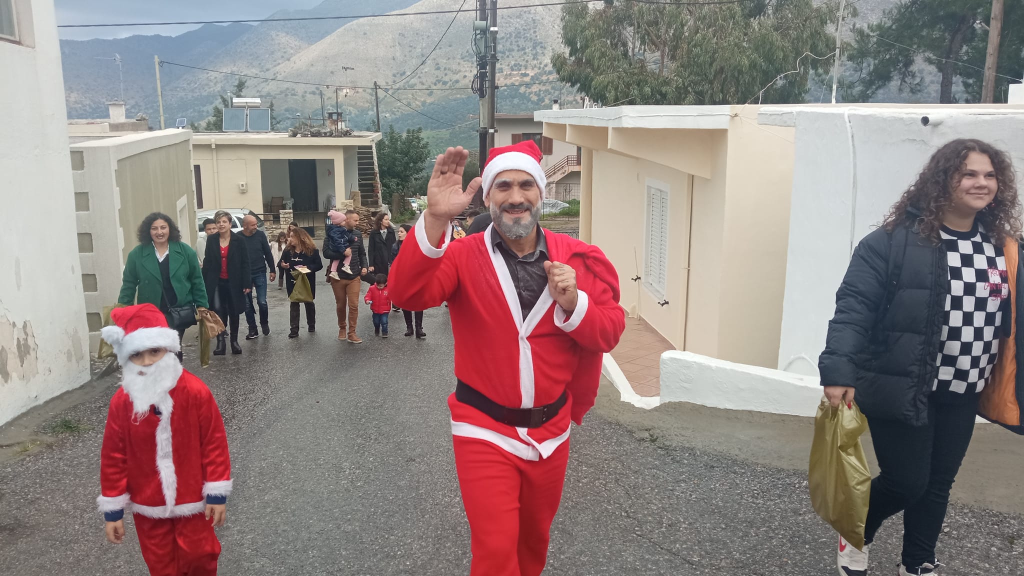 Ρέθυμνο: Όμορφη πρωτοχρονιάτικη γιορτή στο Γαράζο Μυλοποτάμου ...