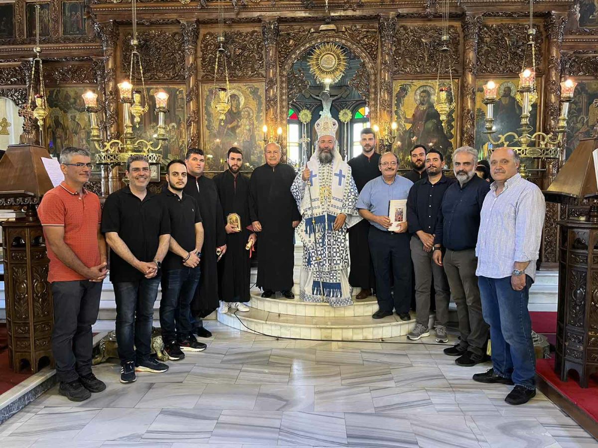 Η Εορτή της Πεντηκοστής και της Αγίας Τριάδος στην Ιερά Μητρόπολη ...