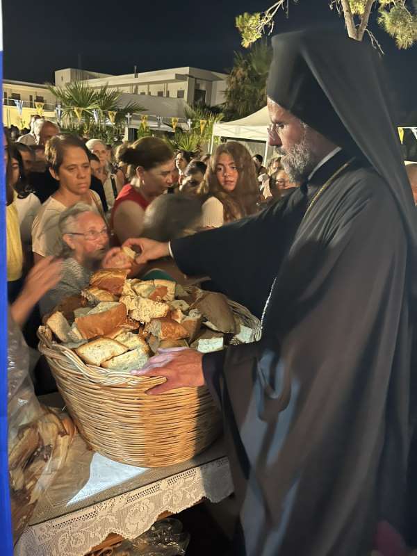 Η εορτή του Αγίου Μεγαλομάρτυρος και Ιαματικού Παντελεήμονος στην Ιερά ...