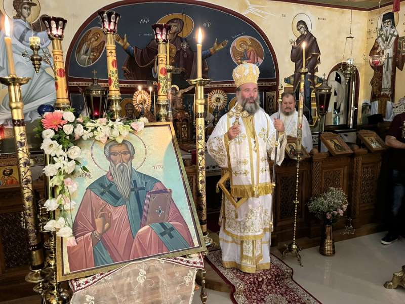 Η εορτή του Αγίου Αποστόλου Τίτου στο Επισκοπικό Παρεκκλήσιο της Ιεράς ...