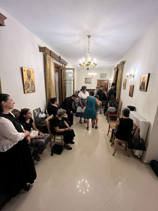 Η εορτή του Αγίου Αποστόλου Τίτου στο Επισκοπικό Παρεκκλήσιο της Ιεράς ...