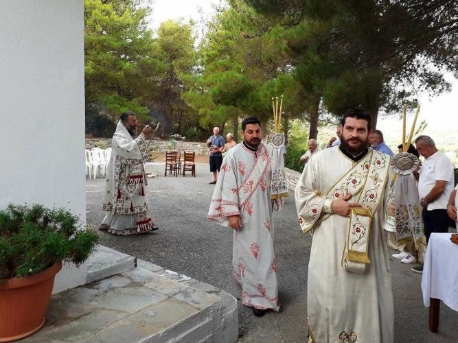 Ο εορτασμός στον Ιερό Ενοριακό Ναό των Αγίων Κυπριανού και Ιουστίνης ...