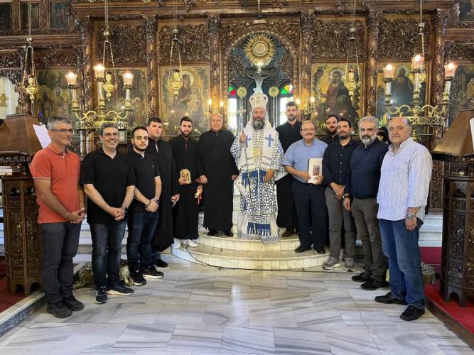 Η Εορτή της Πεντηκοστής και της Αγίας Τριάδος στην Ιερά Μητρόπολη ...