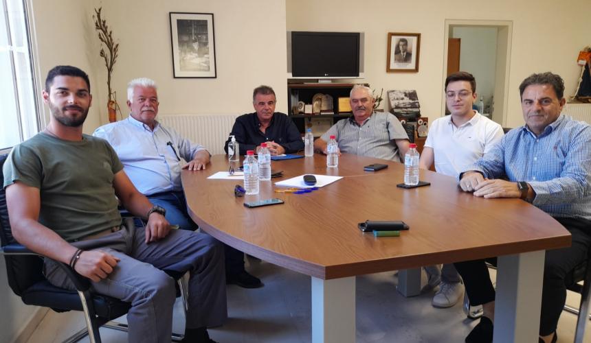 Η εταιρία Ζωοτροφές Κρήτης ΑΕΒΕΕ στηρίζει τους κτηνοτρόφους που ...