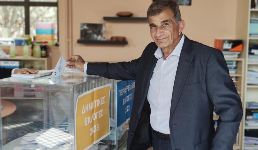 Δήμος Αμαρίου: Το εκλογικό του δικαίωμα άσκησε ο Παντελης Μουρτζανός ...