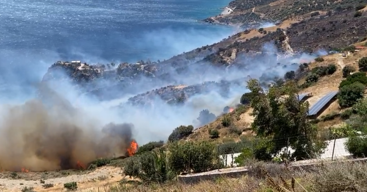 Η φωτιά στο Ροδάκινο και η εκκένωση που τελικά δεν χρειάστηκε - Τί ...