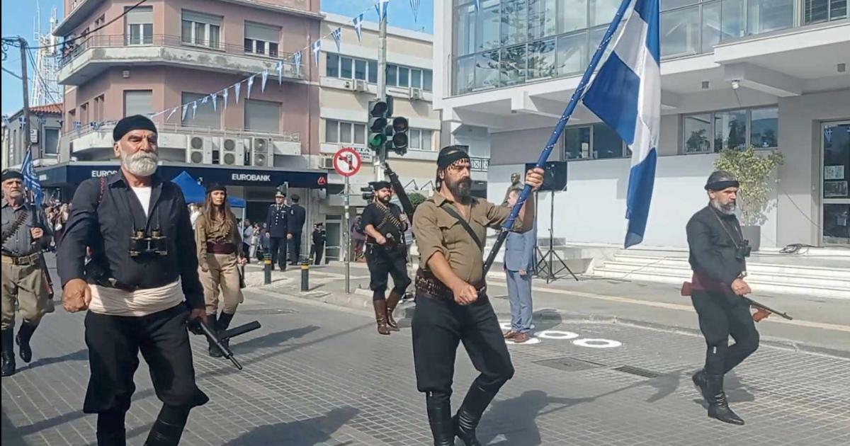Με λαμπρότητα και υπερηφάνεια ολοκληρώθηκε η παρέλαση για την 28η ...
