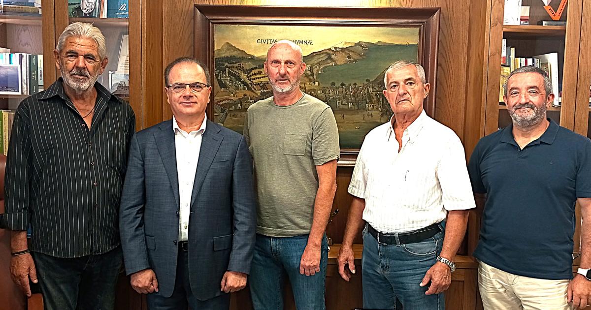 Εθιμοτυπική συνάντηση του Δημάρχου Ρεθύμνης με τους εκπροσώπους των ...